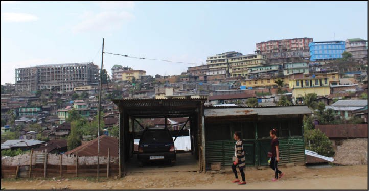 Mon Town: Rapidly expanding and coalescing in a rural-urban mosaic ...