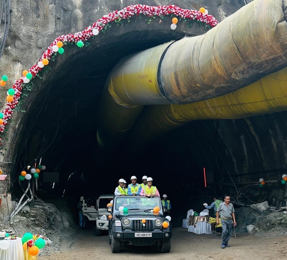 Breakthrough of Tunnel T- 07 at Sivok - Rangpo Rail Project ...